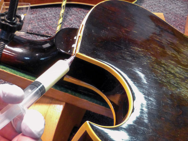 Dan’s Guitar RX: Mending Chuck Panozzo’s 1960 ES-125 | Vintage Guitar ...