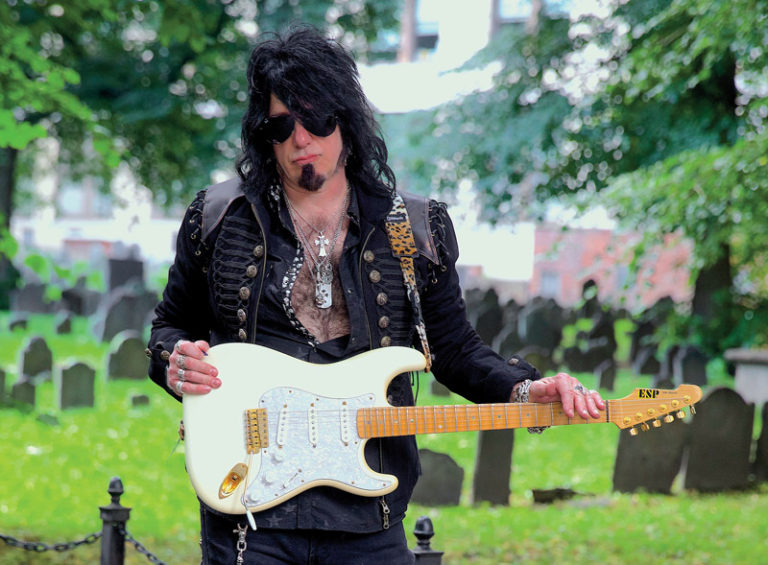 Joe Stump | Vintage Guitar® magazine