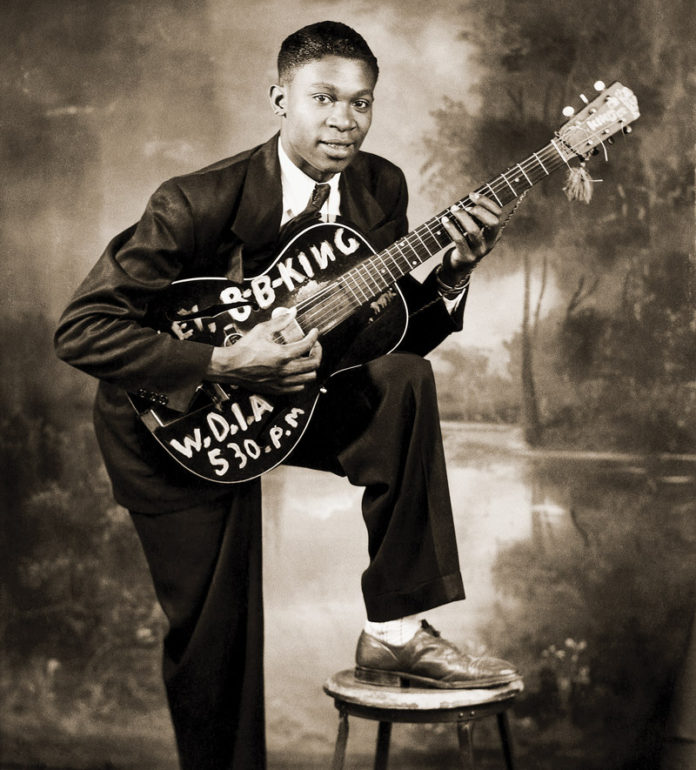 Daniel de Visé | Vintage Guitar® magazine